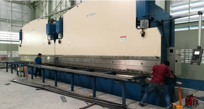 2-WE67K-400/7000 CNC Tandem Hydraulic Press Brake For Making Light Pole ...
